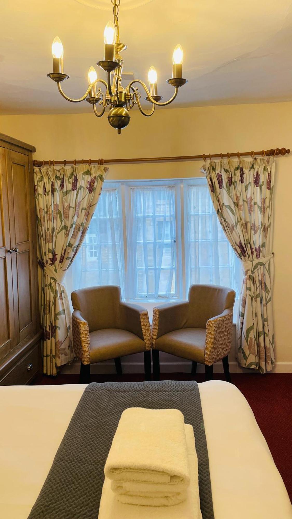 CROWN HOTEL COTSWOLD | ⋆⋆⋆ | BLOCKLEY, UNITED KINGDOM | SEASON DEALS ...