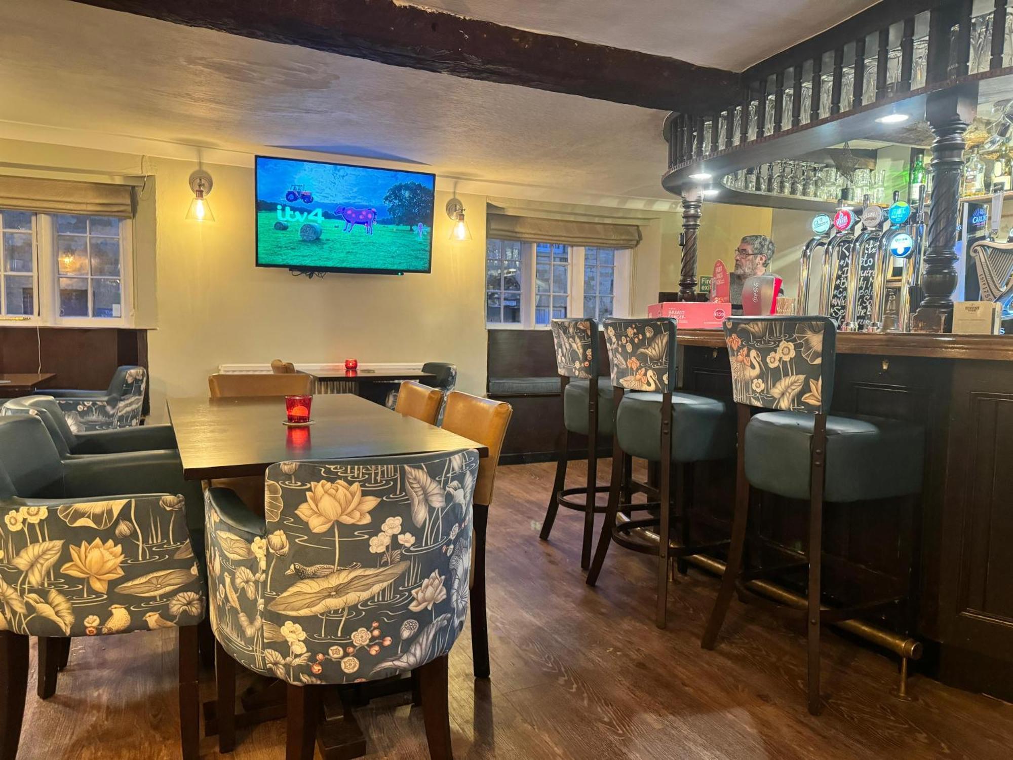 CROWN HOTEL COTSWOLD | ⋆⋆⋆ | BLOCKLEY, UNITED KINGDOM | SEASON DEALS ...